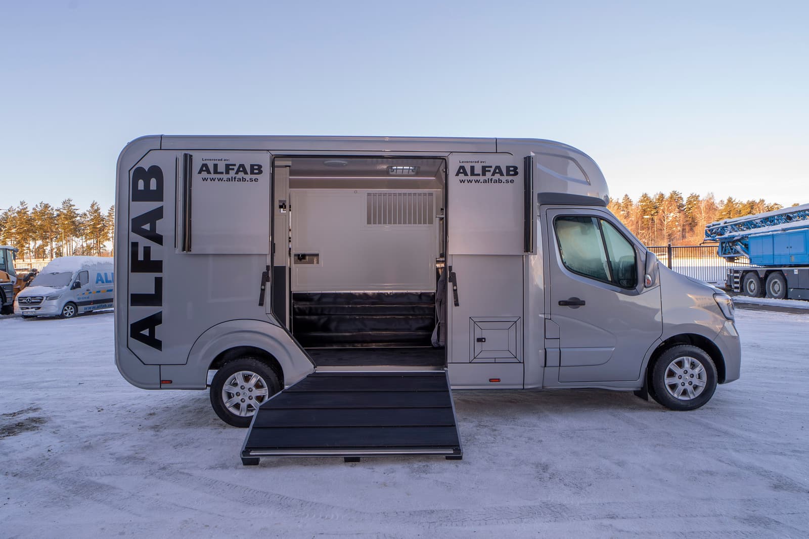Alfab ALFAB EVO 5-sits stuterimodell hästlastbil