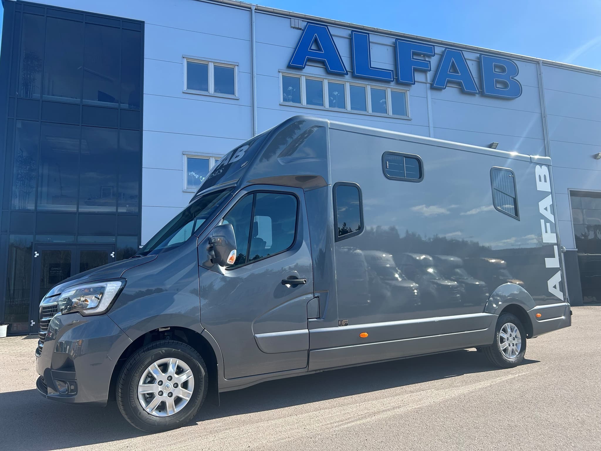 Alfab Hästlastbilar MTM 5-sits