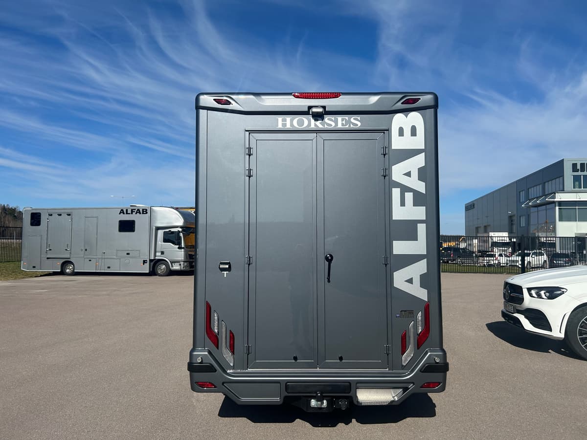 Alfab Hästlastbilar MTM 5-sits